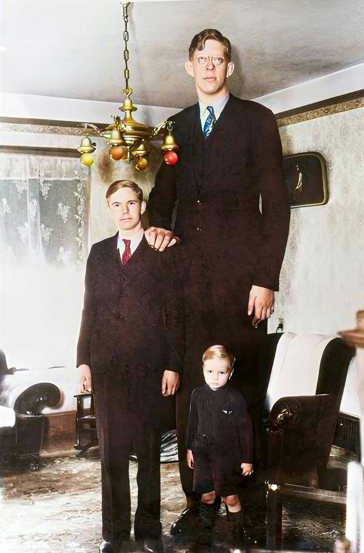 Robert Wadlow: The Tallest Man Ever in History - Malevus