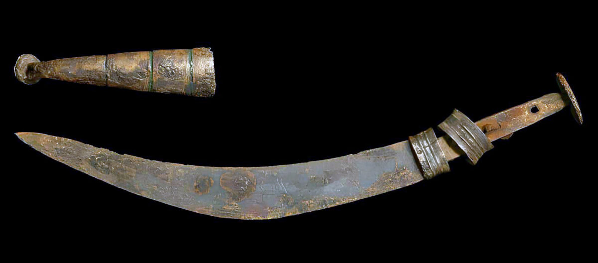 Sica Sword: An Ancient Weapon of Gladiators and Assassins - Malevus